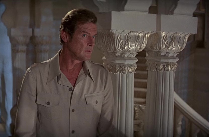 The style of James Bond: clothes in the Roger Moore era